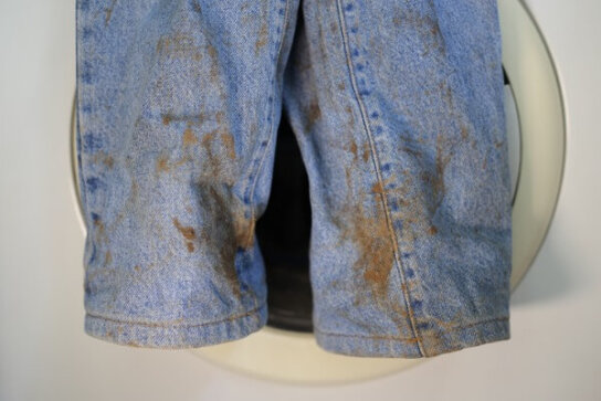How to Prevent Rust Stains on Clothes with a Simple Solution